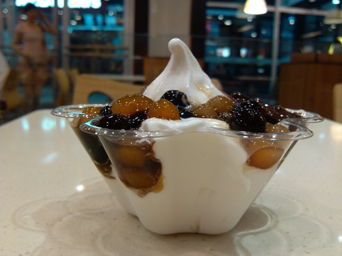 Fast Food Watch: We Try KFC's New Desserts | the Beijinger