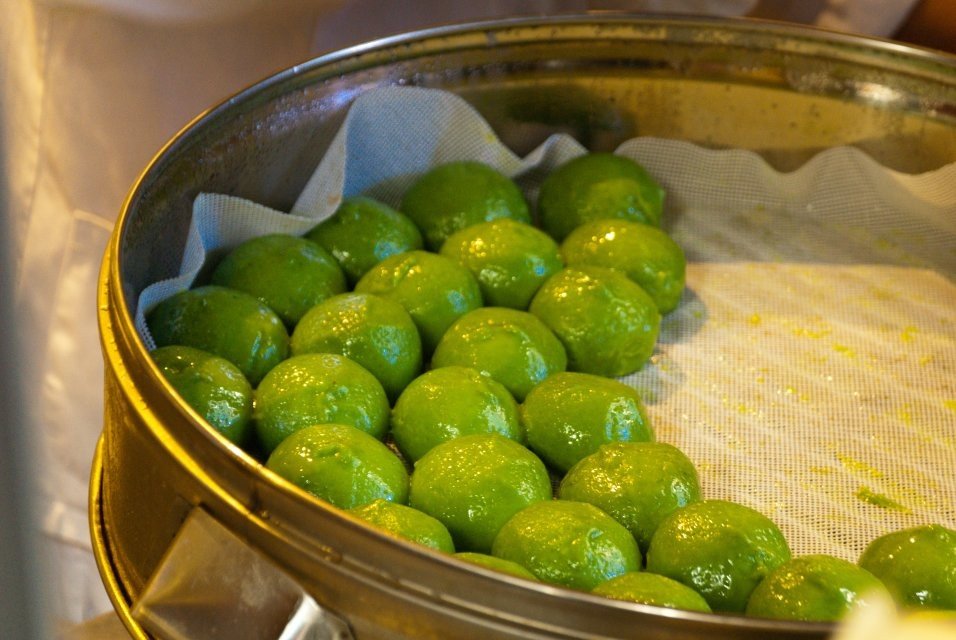 EAT: Spring Specials at Susu and Jing Yaa Tang, Qingtuan Making, Hot ...